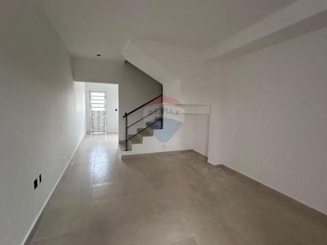 Casa para venda em Berbari de 69.72m² com 2 Quartos e 1 Garagem