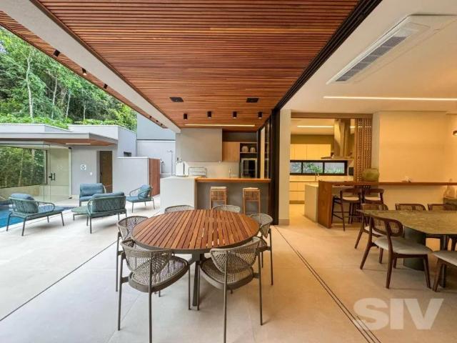 CASA para Venda em BERTIOGA MÓDULO 11 com 143 m2 de Área Útil, 5 Dormitório s, 5 Suíte s e 4 Vag