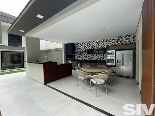 CASA para Venda em BERTIOGA RIVIERA DE SÃO LOURENÇO com 87 m2 de Área Útil, 5 Dormitório s, 4 Suí