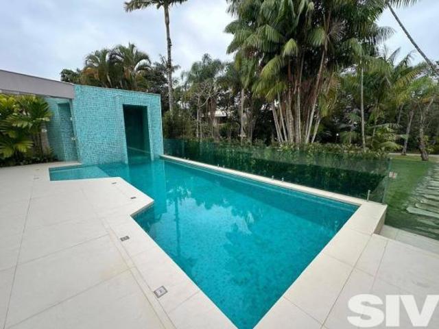 CASA para Venda em BERTIOGA RIVIERA DE SÃO LOURENÇO com 82 m2 de Área Útil, 5 Dormitório s, 5 Suí