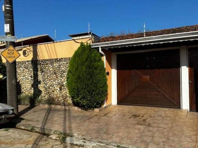 Casa para Venda em Bragança Paulista, Altos De Braganca, 3 dormitórios, 1 suíte, 3 banheiros, 4 vaga