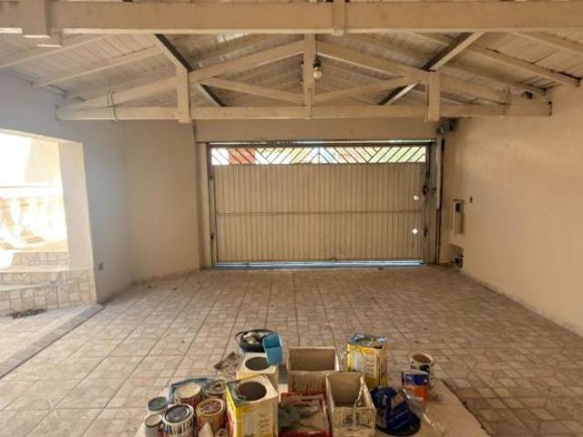 Casa para Venda em Bragança Paulista, Jardim Europa, 4 dormitórios, 2 suítes, 3 banheiros, 2 vagas