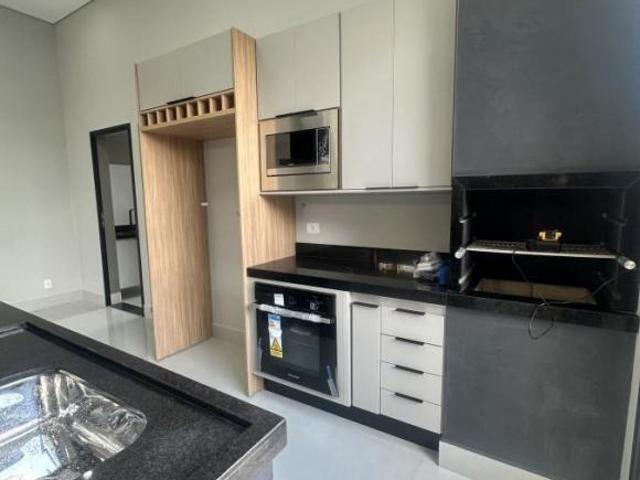 Casa para Venda em Bragança Paulista, Jardim Vista Alegre, 3 dormitórios, 1 suíte, 3 banheiros, 2 va