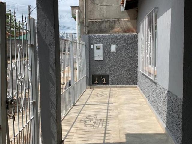 Casa para Venda em Bragança Paulista, Parque Brasil, 2 dormitórios, 1 banheiro, 1 vaga
