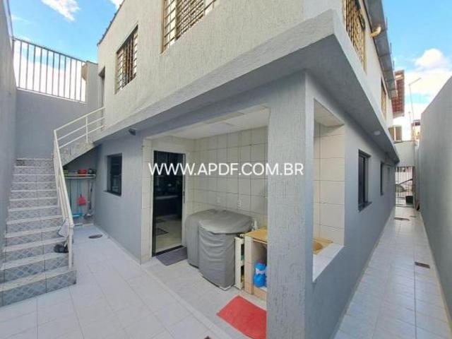Exclusividade, Casa de 2 pavimentos na QNN 20, Composto de: 3 Quartos, 1 suíte, 2 vagas