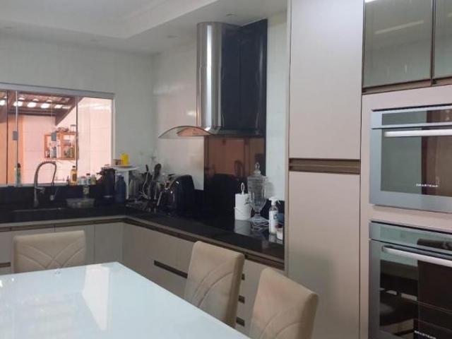 Casa para Venda em Brasília, Setor Oeste Sobradinho II, 3 dormitórios, 1 suíte, 2 banheiros, 3 vag