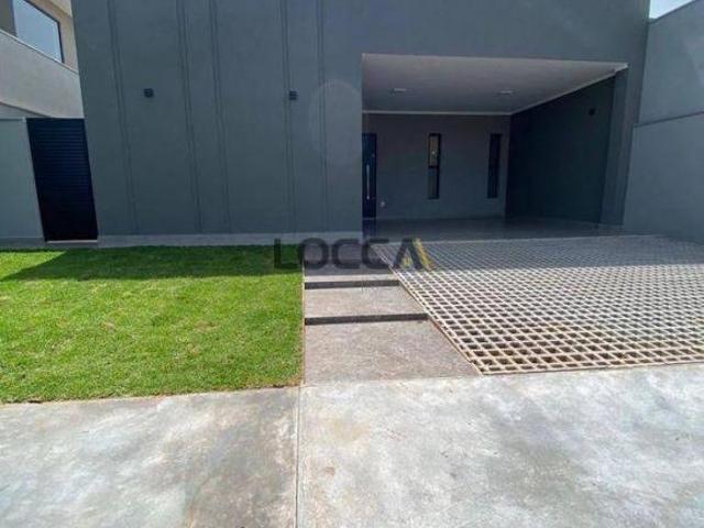 Casa para venda em Brodowski de 170.00m² com 3 Quartos, 1 Suite e 4 Garagens