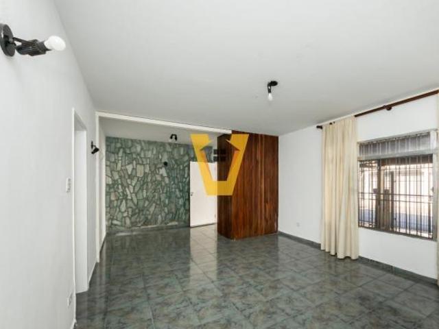 Casa para venda em Brooklin com 3 quartos, sendo 1 suíte, 320m²