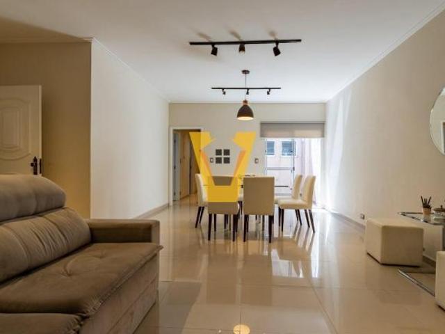 Casa para venda em Brooklin Paulista com 3 quartos, sendo 1 suíte, 190m²