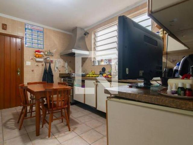 Casa para venda em Brooklin Paulista de 188.00m² com 4 Quartos, 1 Suite e 2 Garagens