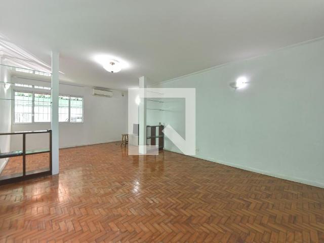 Casa para venda em Brooklin Paulista em São Paulo São Paulo de 187.00m² com 3 Quartos, 1 Suíte e 2 Garagens