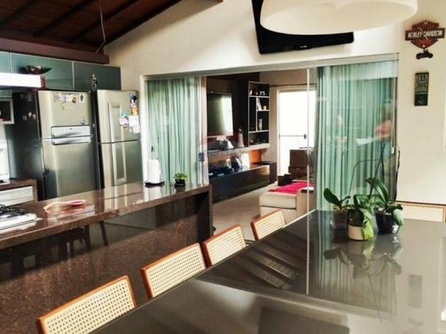 Casa para venda em Buritis de 252.00m² com 3 Quartos, 1 Suite e 2 Garagens