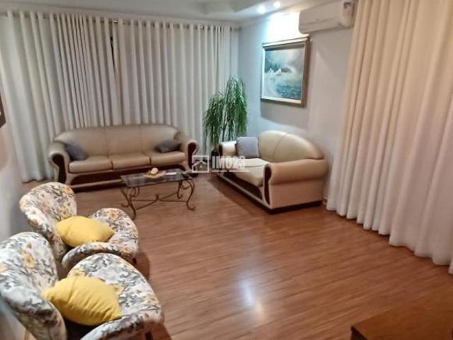 Casa para Venda em Goiânia, Vila Rezende, 4 dormitórios, 2 suítes, 3 banheiros, 4 vagas