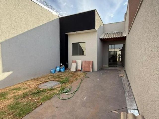 Casa para Venda em Goiânia, Residencial Buena Vista IV, 2 dormitórios, 1 suíte, 2 banheiros, 2 vagas