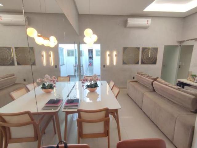 Casa para Venda em Goiânia, Residencial Center Ville, 3 dormitórios, 1 suíte, 2 banheiros, 3 vagas