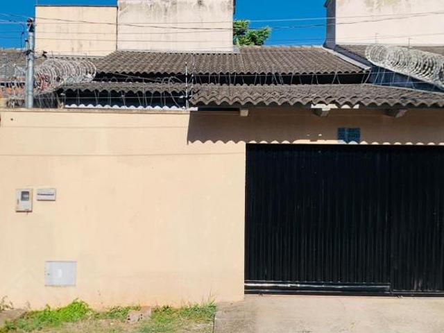 Casa para Venda em Goiânia, Residencial Itaipu, 2 dormitórios, 1 suíte, 2 banheiros, 2 vagas