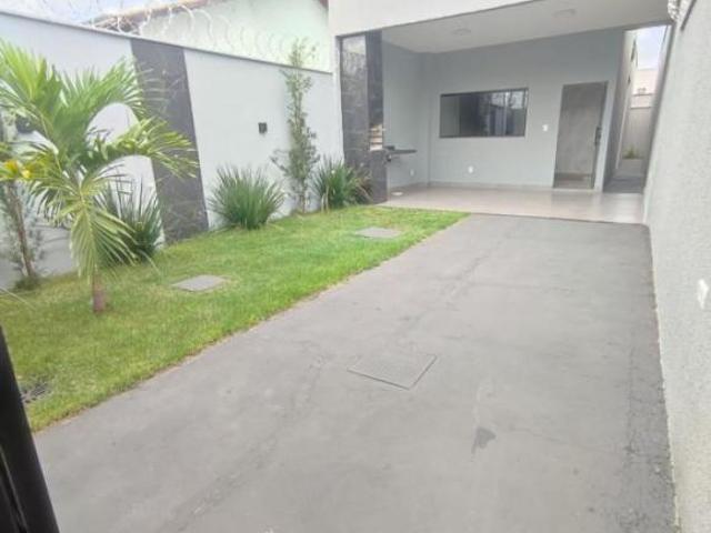 Casa para Venda em Goiânia, Residencial Santa Fé I, 2 dormitórios, 1 suíte, 2 banheiros, 2 vagas