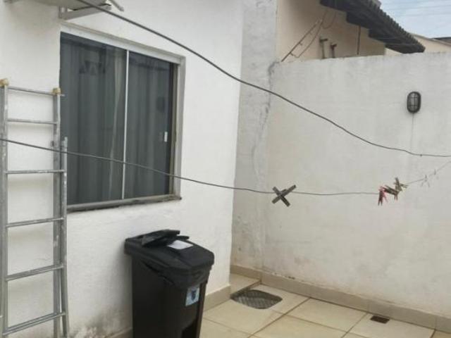 Casa para Venda em Goiânia, Residencial Solar Bougainville, 2 dormitórios, 1 banheiro, 2 vagas