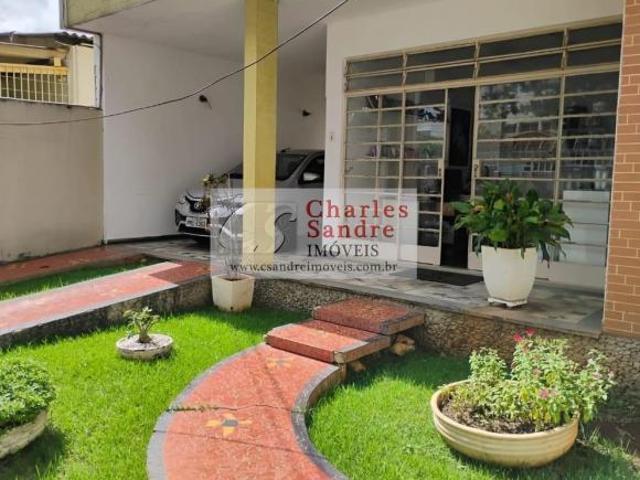 Casa para Venda em Goiânia, Setor Central, 3 dormitórios, 1 suíte, 2 banheiros, 2 vagas