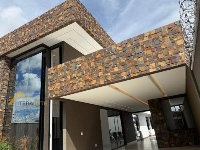 Casa para Venda em Goiânia, Setor Faiçalville, 4 dormitórios, 4 suítes, 5 banheiros, 4 vagas