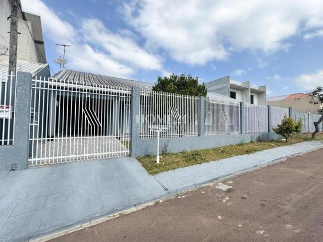 Casa para venda em Ganchinho de 360.00m² com 4 Quartos, 1 Suite e 4 Garagens