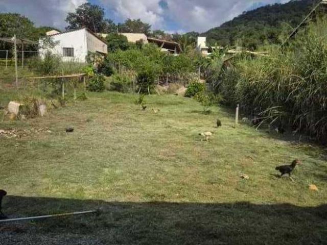 Casa para venda em Gentileza de 150.00m² com 3 Quartos, 1 Suite e 10 Garagens