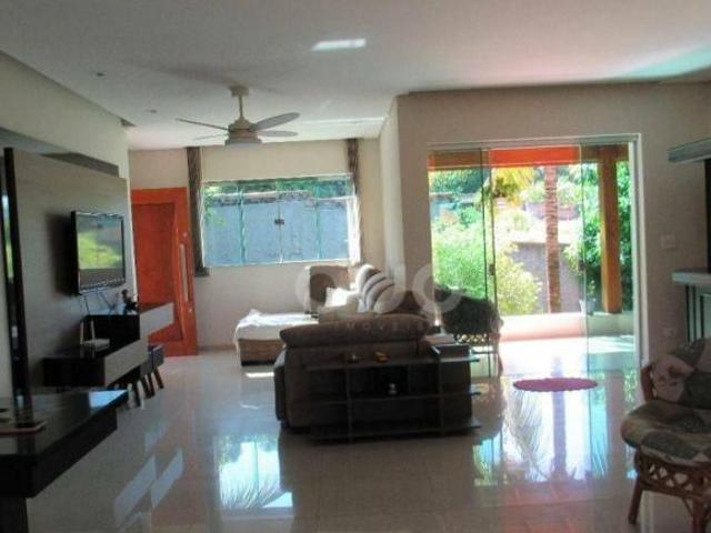 Casa para venda em Gleba Califórnia de 334.00m² com 3 Quartos, 1 Suite e 6 Garagens