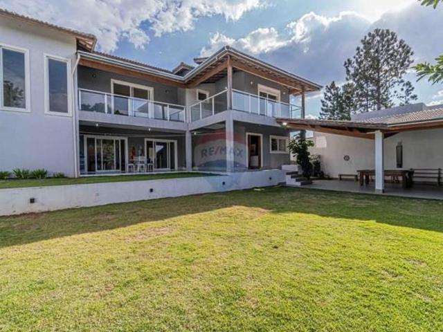 Casa para venda em Gramado de 511.67m² com 3 Quartos e 3 Suites