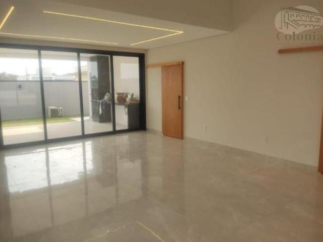 Casa para venda em Gran Ville 3 de 155.00m² com 3 Quartos, 2 Suites e 4 Garagens