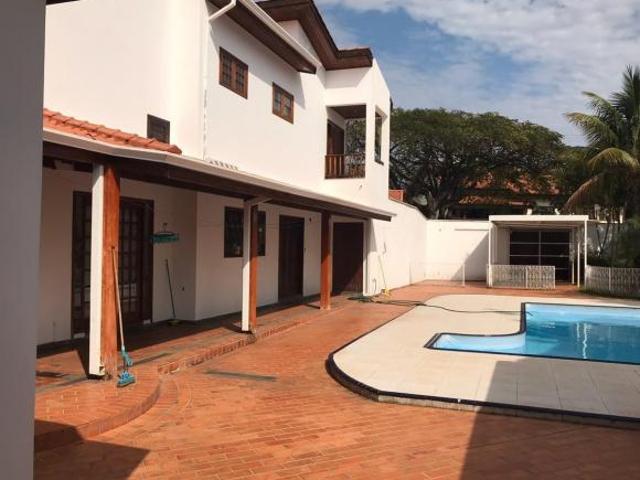 Casa para venda em Granja Olga I de 440.00m² com 4 Quartos, 3 Suites e 6 Garagens