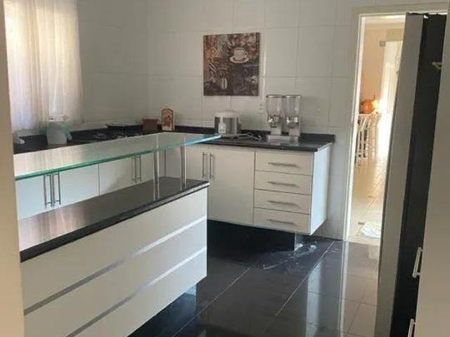 Casa para venda em Granja Olga I de 360.00m² com 4 Quartos, 4 Suites e 2 Garagens