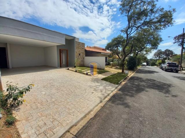 Casa para venda em Granja Olga Ii em Sorocaba São Paulo de 167.00m² com 3 Quartos e 4 Garagens