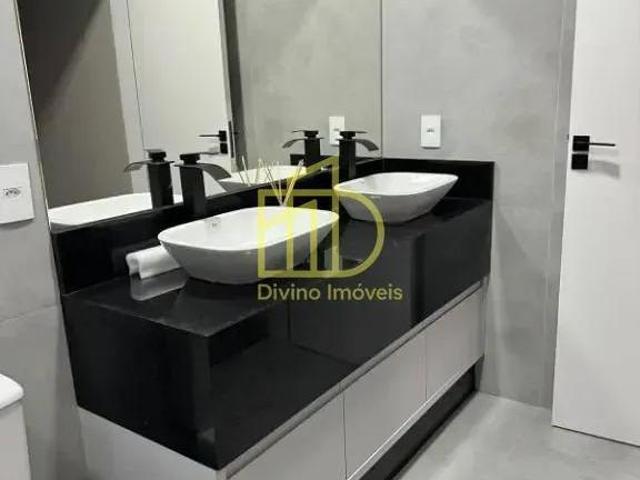 Casa para venda em Green Valley de 252.00m² com 3 Quartos, 1 Suite e 2 Garagens