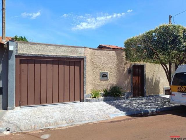 Casa para Venda em Guaíra, NOBRE VILLE, 3 dormitórios, 2 banheiros, 4 vagas