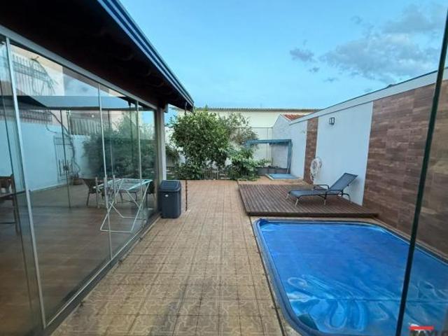 Casa para Venda em Guaíra, CENTRO, 3 dormitórios, 1 suíte, 3 banheiros, 2 vagas