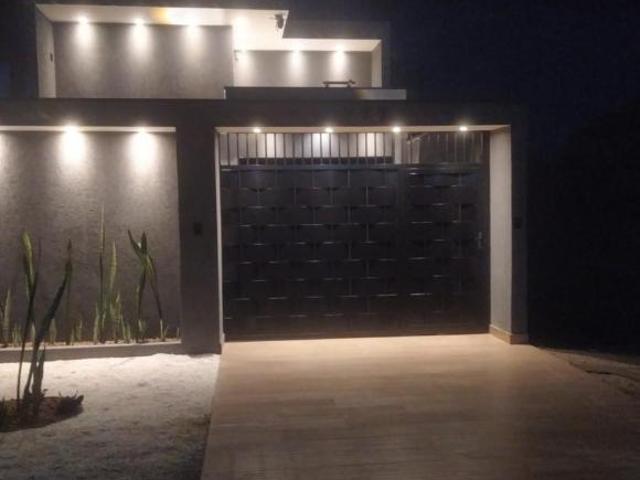 Casa para Venda em Guaratuba, Nereidas, 3 dormitórios, 2 suítes, 1 banheiro, 1 vaga