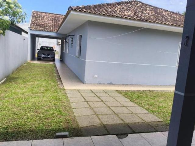 Casa para venda em Guaratuba de 144.00m² com 4 Quartos, 1 Suite e 2 Garagens