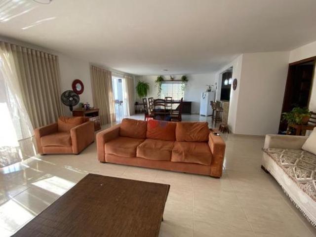 Casa para venda em Guaratuba de 255.00m² com 2 Quartos, 3 Suites e 5 Garagens