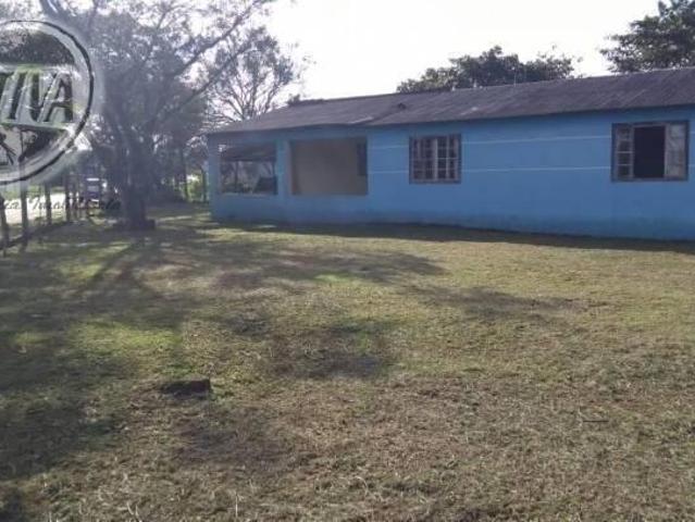Casa para venda em Carvoeiro de 200.00m² com 3 Quartos e 1 Garagem