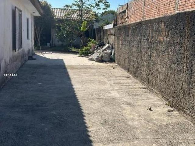 Casa para Venda em Guaratuba, Piçarras, 3 dormitórios, 1 banheiro, 3 vagas