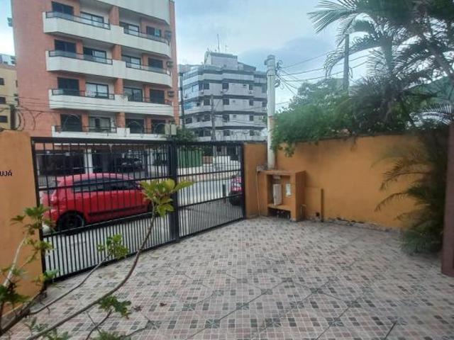 Casa para Venda em Guarujá, Enseada, 2 dormitórios, 2 suítes, 3 banheiros, 3 vagas