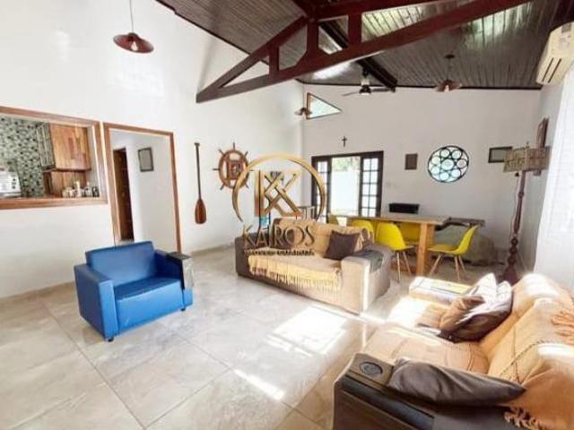 Casa para Venda em Guarujá Guaiúba