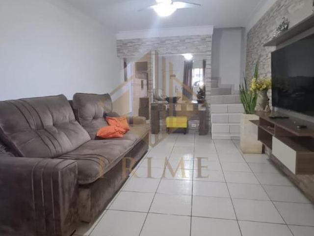 Casa para Venda em Guarujá, Praia da Enseada, 2 dormitórios, 2 banheiros, 1 vaga