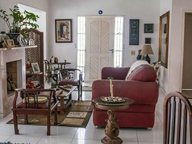 Casa para Venda em Guarujá, Praia da Enseada, 3 dormitórios, 3 suítes, 4 banheiros, 1 vaga
