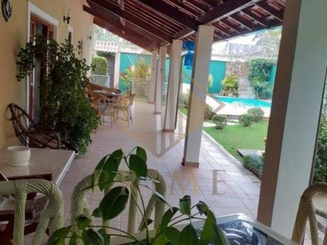 Casa para Venda em Guarujá, Praia da Enseada, 5 dormitórios, 3 suítes, 4 banheiros, 1 vaga