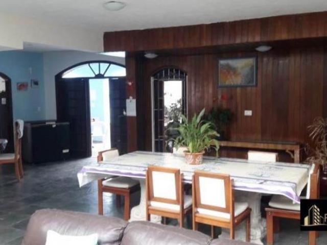 Casa para Venda em Guarujá, Praia da Enseada, 5 dormitórios, 2 suítes, 3 banheiros, 5 vagas