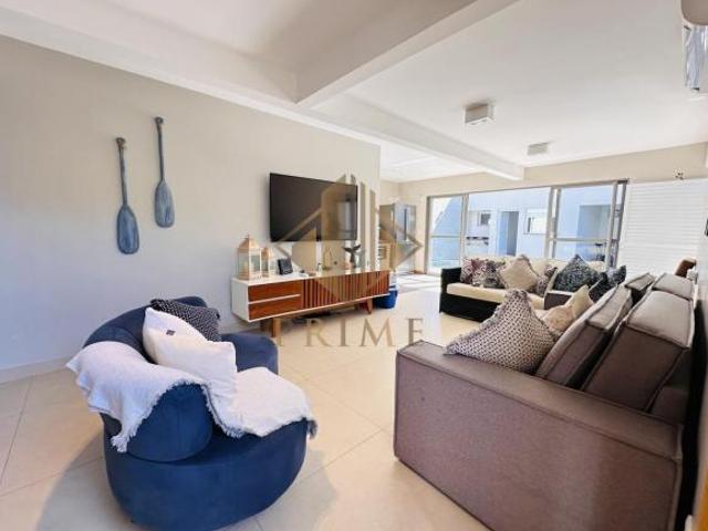 Casa para Venda em Guarujá, Praia da Enseada, 5 dormitórios, 5 suítes, 6 banheiros, 2 vagas
