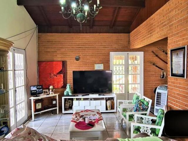 Casa para Venda em Guarujá, Praia do Pernambuco, 3 dormitórios, 2 suítes, 5 banheiros, 6 vagas