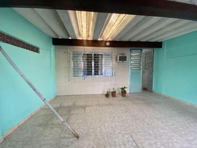 Casa para venda em Guilhermina de 68.00m² com 2 Quartos, 1 Suite e 2 Garagens