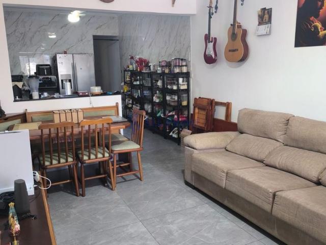 Casa para venda em Guilhermina em Praia Grande São Paulo de 175.00m² com 2 Quartos, 1 Suíte e 2 Garagens